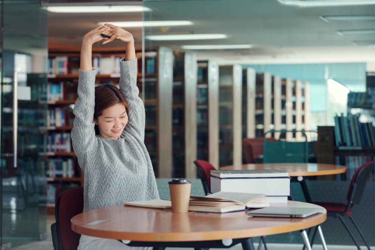 5 stretching tips to do during study breaks for Enem – Healthy Life Start