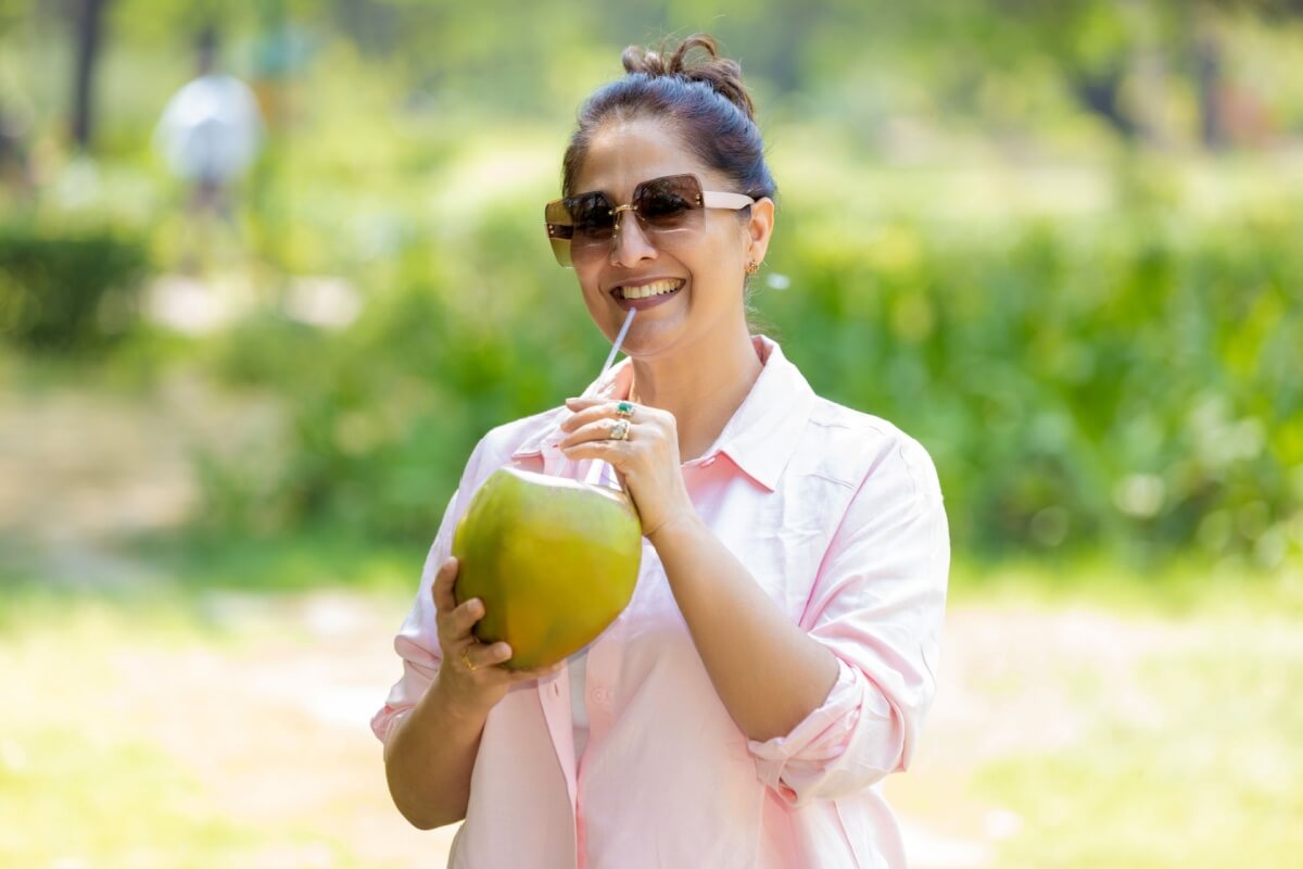Does coconut water help you lose weight? See 4 myths and truths about ...